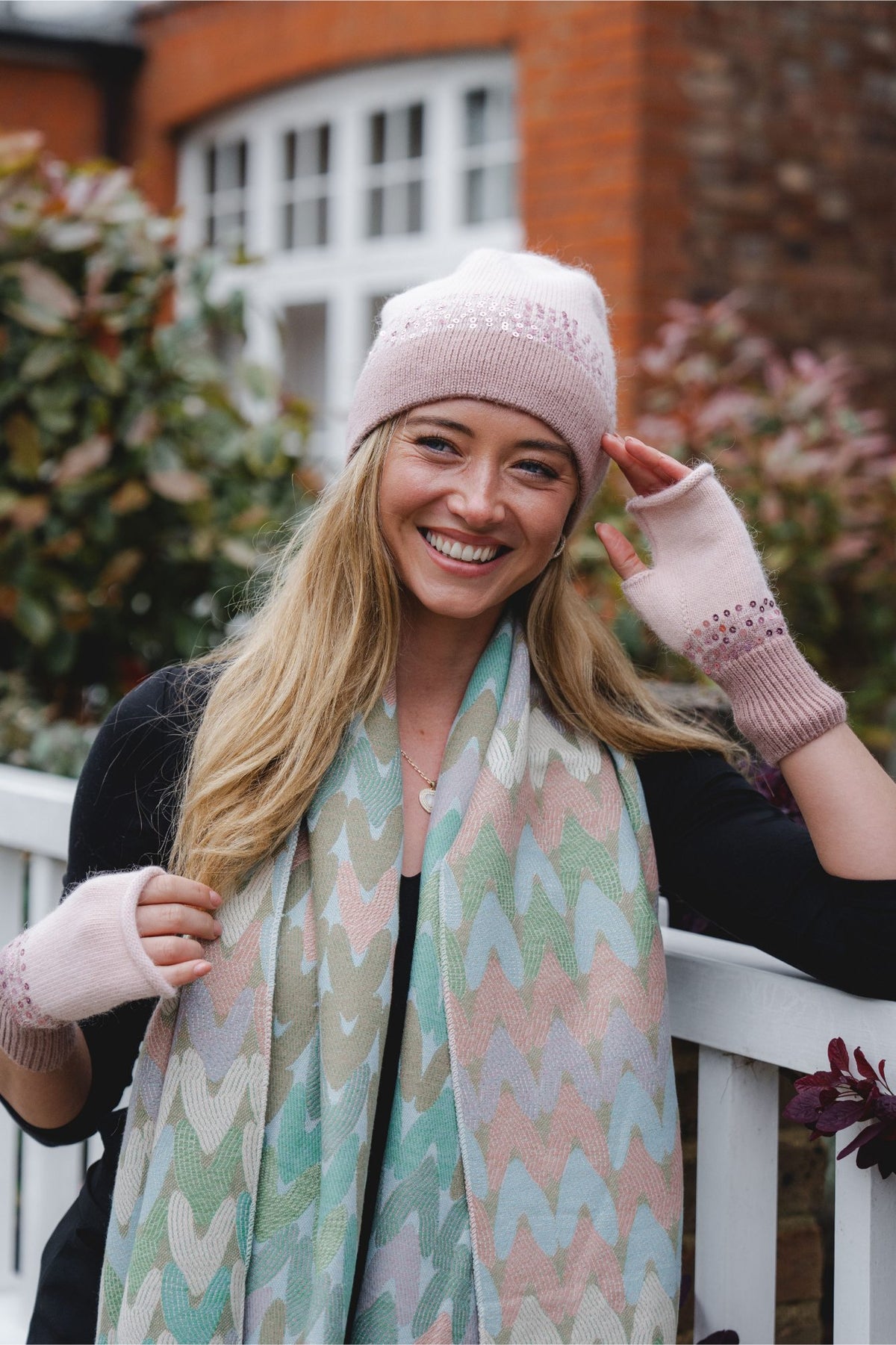 HAT62PINK — Accessories by Park Lane